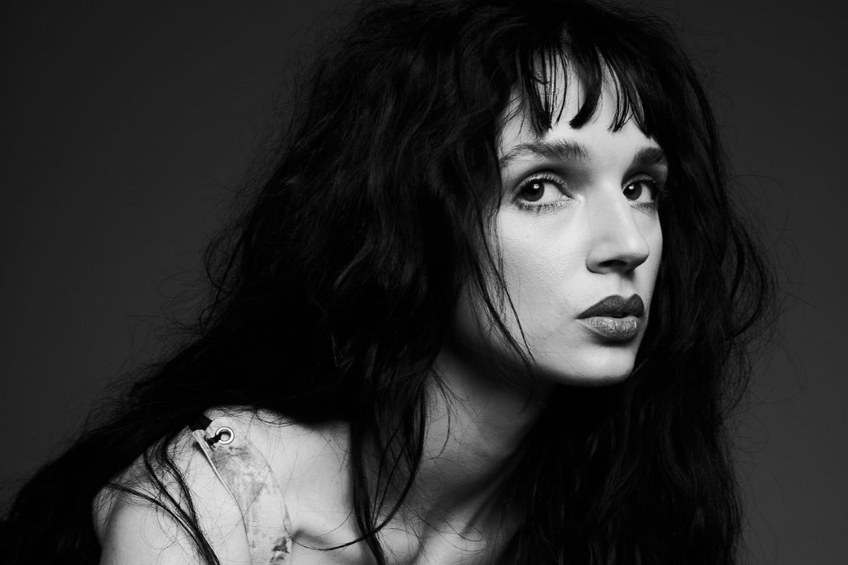 Poppy y su espeluznante regreso a Youtube, el inicio del metaverso